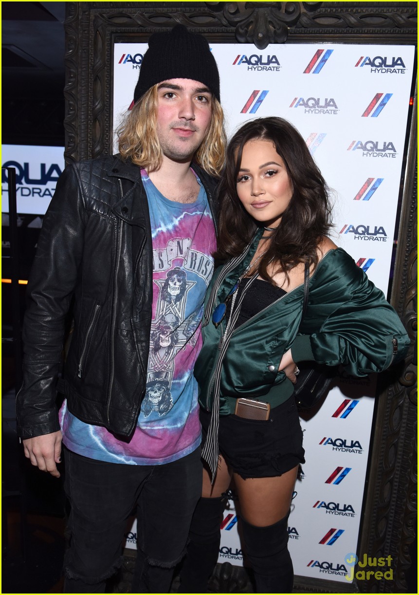 Kelli Berglund & Paris Berelc Reunite For Drake's LA Concert | Photo ...