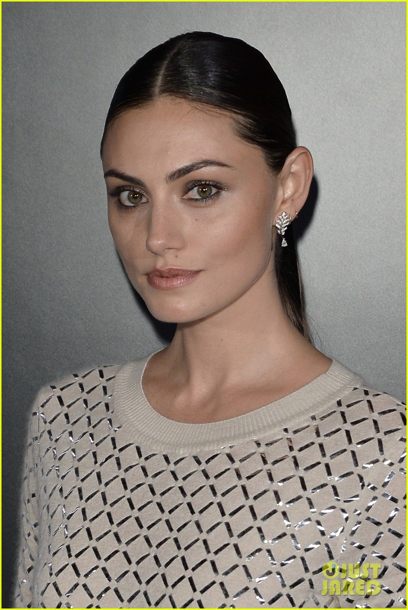 Rowan Blanchard & Courtney Eaton Step Out For Chanel's Fashion Dinner ...