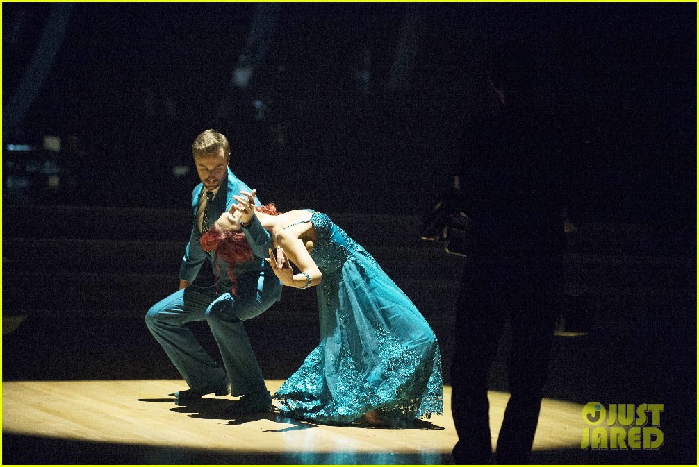 James Hinchcliffe & Sharna Burgess Impress the Judges With Foxtrot ...