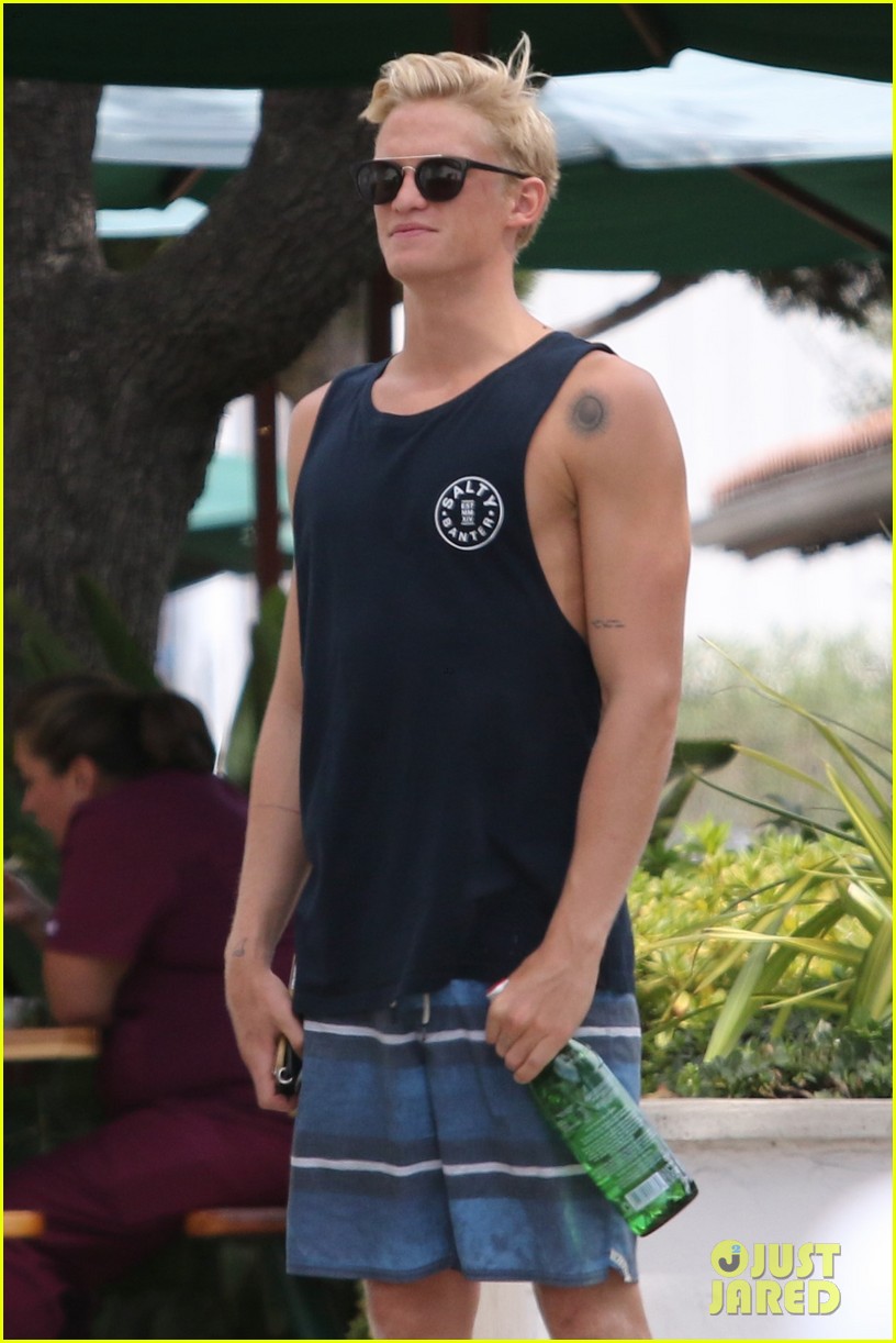 Cody Simpson Shows off Super Ripped Muscles in Malibu! | Photo 1032050 ...
