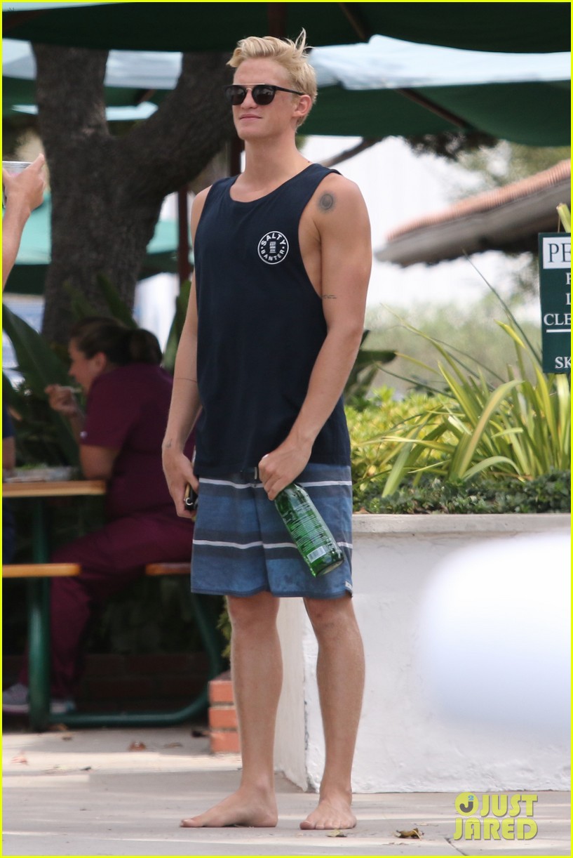 Cody Simpson Shows off Super Ripped Muscles in Malibu! | Photo 1032053 ...