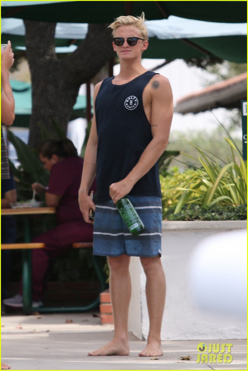 Cody Simpson Shows off Super Ripped Muscles in Malibu! | Photo 1032057 ...