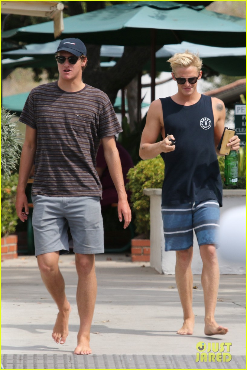 Cody Simpson Shows off Super Ripped Muscles in Malibu! | Photo 1032059 ...