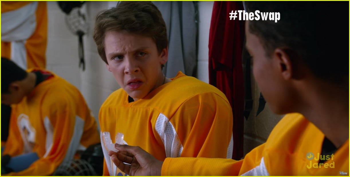 Peyton List & Jacob Bertrand Magically Switch Bodies In 'The Swap ...