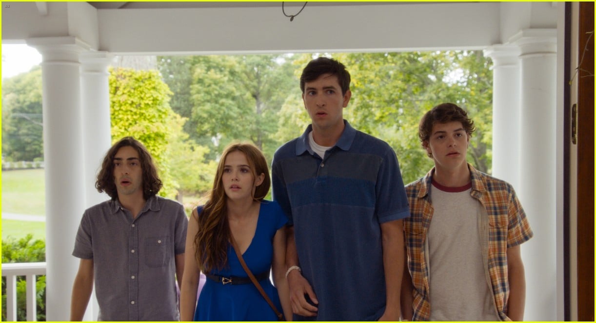 Zoey Deutch & Nicholas Braun's Flick 'Good Kids' Gets a Release Date ...