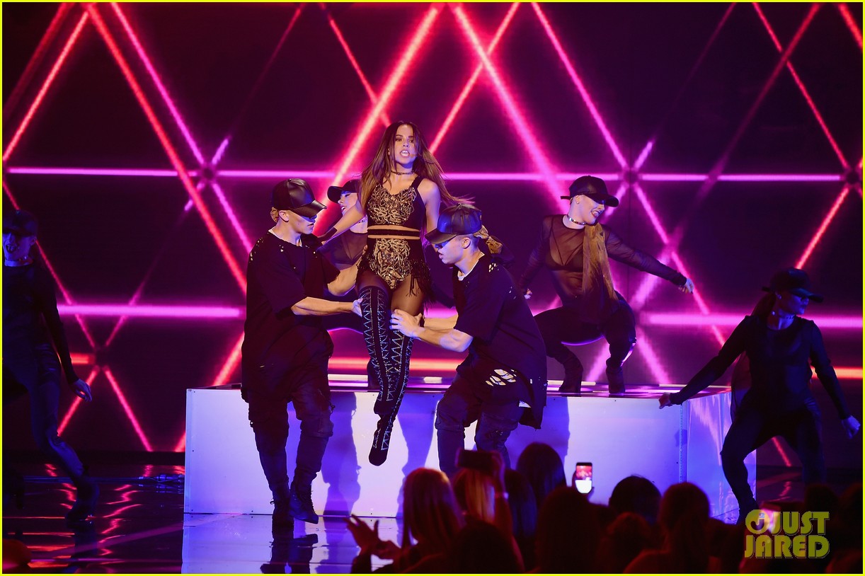 Becky G Performs Live on 'La Banda' - Watch Now! | Photo 1045620 ...