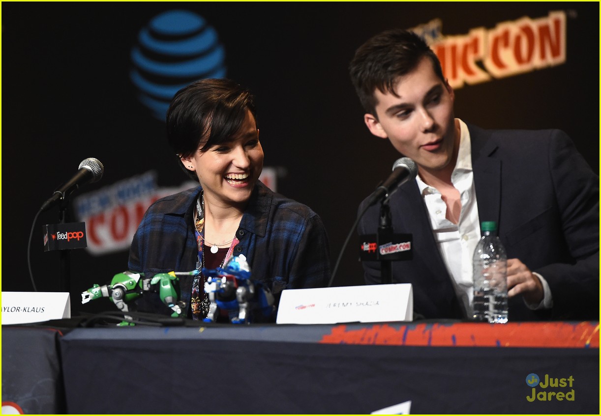 Gabriel Conte, Arden Rose, & Jeremy Shada Chat Up 'Mr. Student Body ...