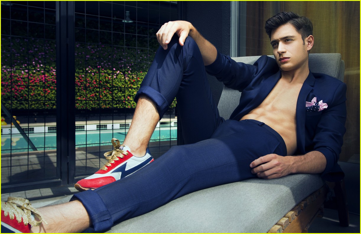 Gabriel Conte Dishes Out Gentlemanly Advice in 'Ferrvor' Mag Feature ...