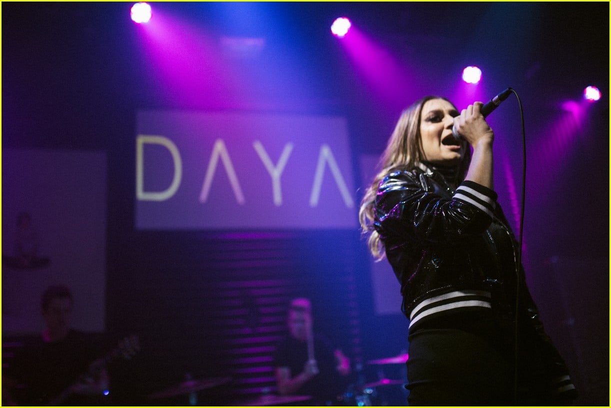 Full Sized Photo of daya sit still look pretty album stream 04 | Daya ...