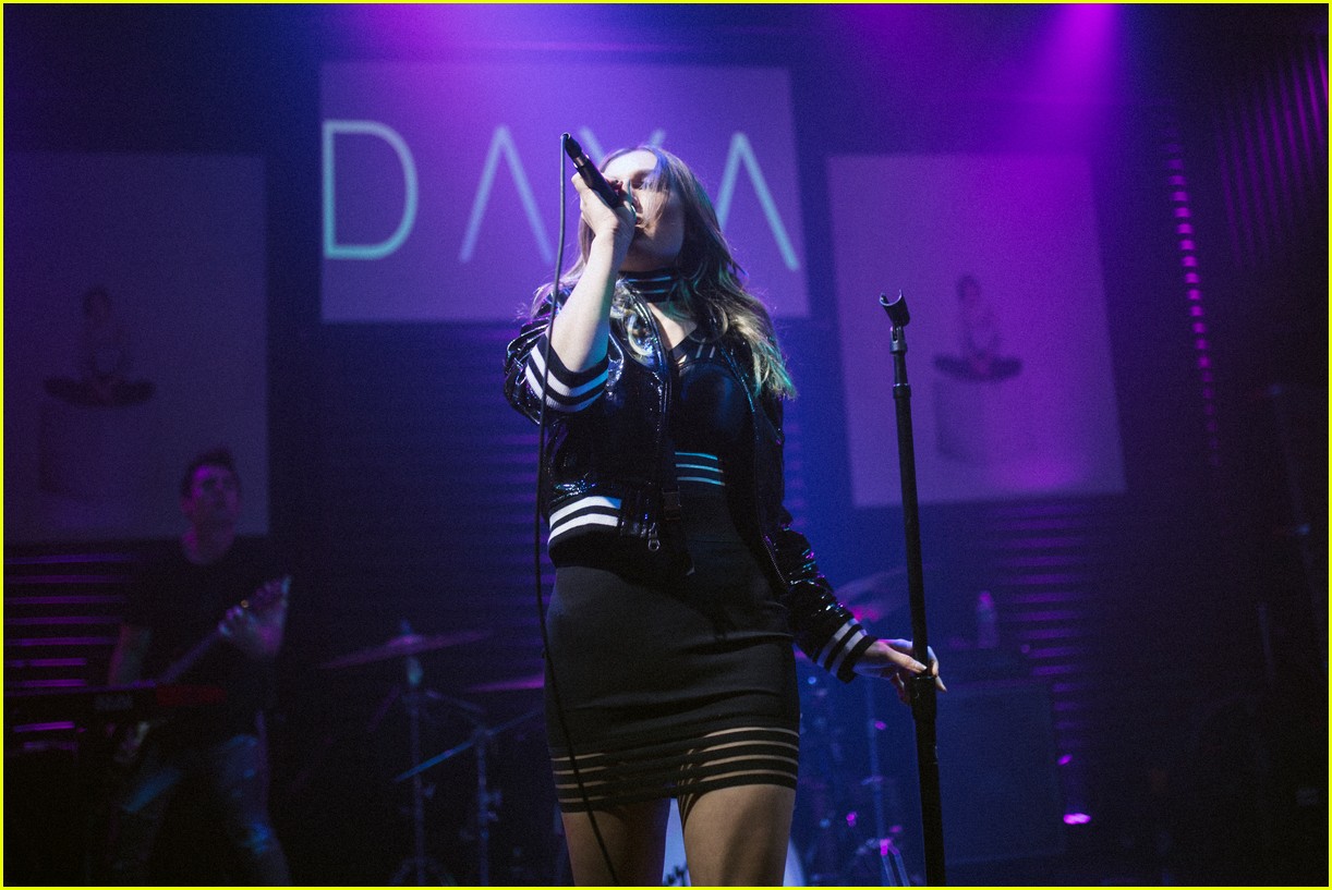 Full Sized Photo of daya sit still look pretty album stream 05 | Daya ...