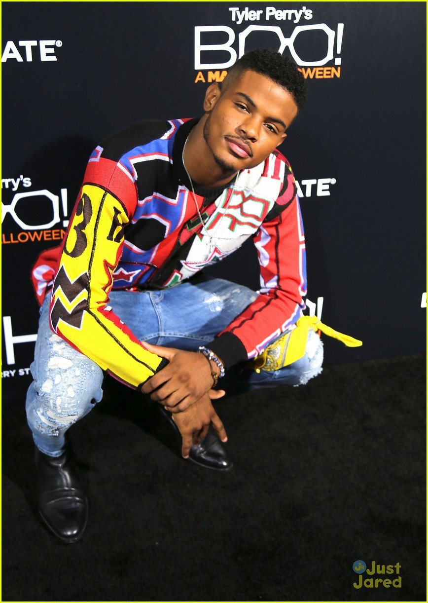 Singer Diamond White Rocks Two-Toned Hair at 'Boo! A Madea Halloween ...