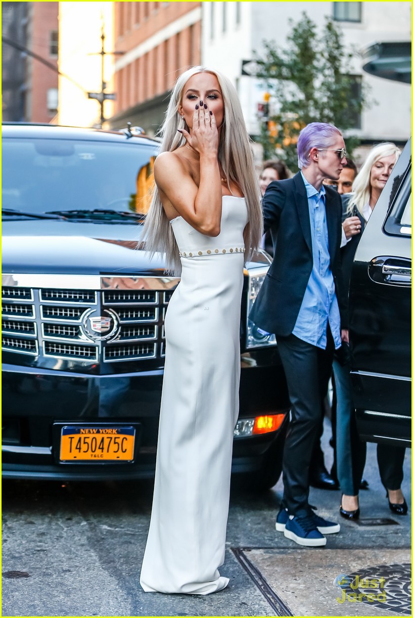 Gigi Gorgeous Brings Girlfriend Nats Getty to UN Dinner in NYC | Photo ...