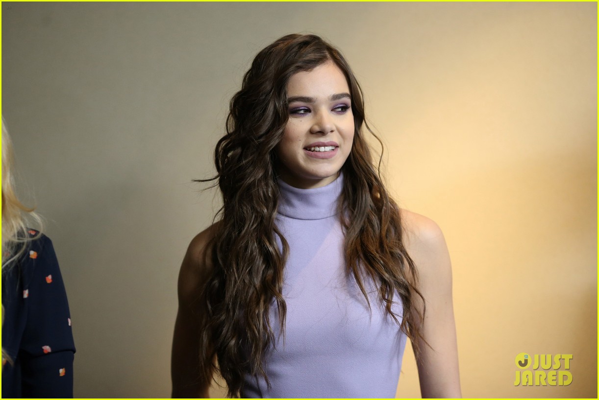 Hailee Steinfeld & Haley Lu Richardson Start Promo For 'Edge of ...
