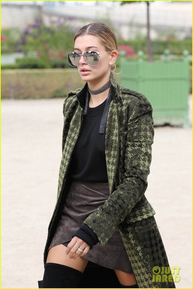 Hailey Baldwin Shoots For the Stars in Elie Saab's Paris Fashion Week ...