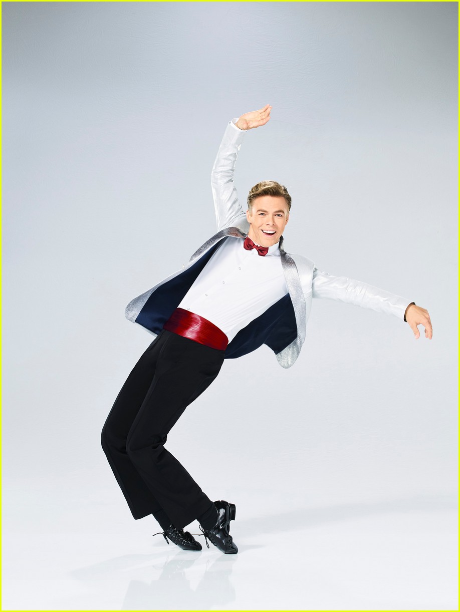 Dove Cameron Ariana Grande And Garrett Clayton Bust A Move In Hairspray