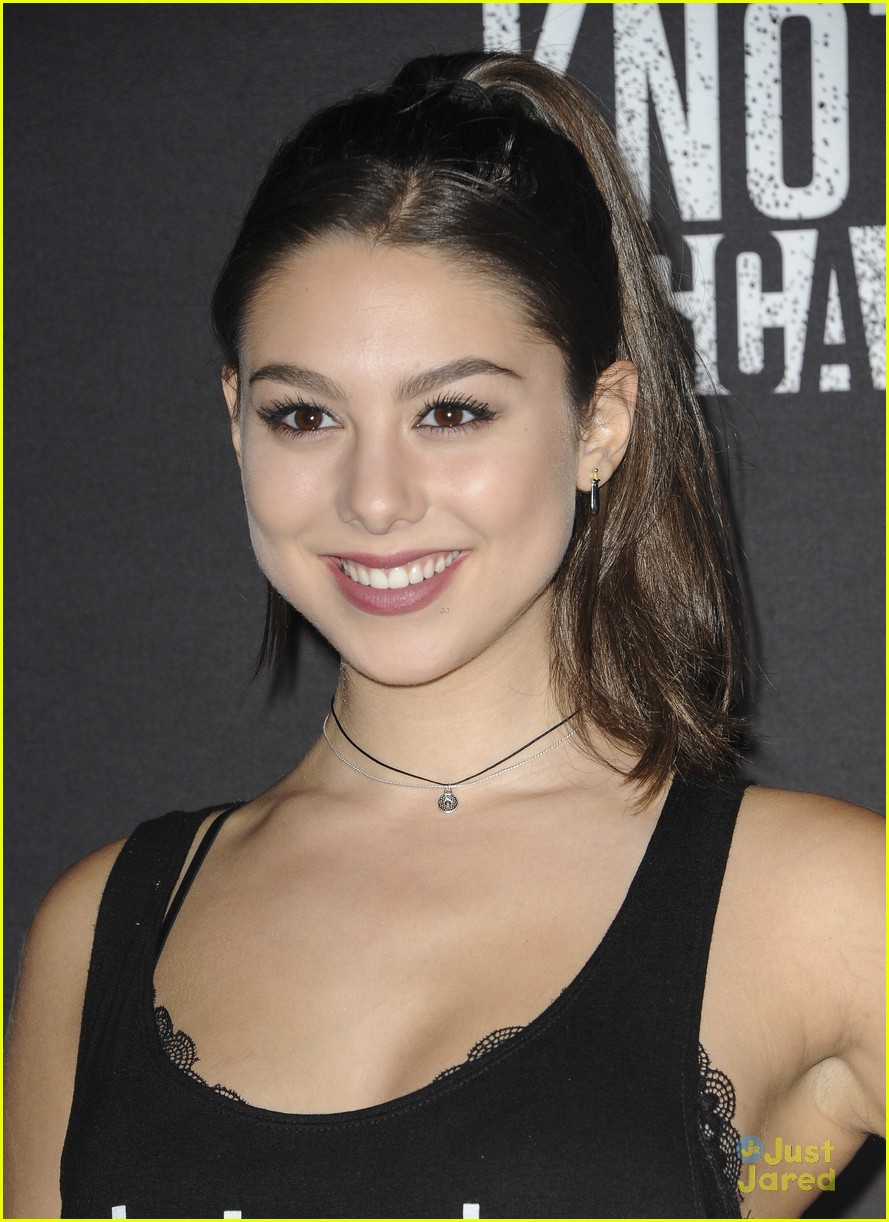 Jennette McCurdy Goes Goth For Knott's Scary Farm 2016 Opening | Photo ...