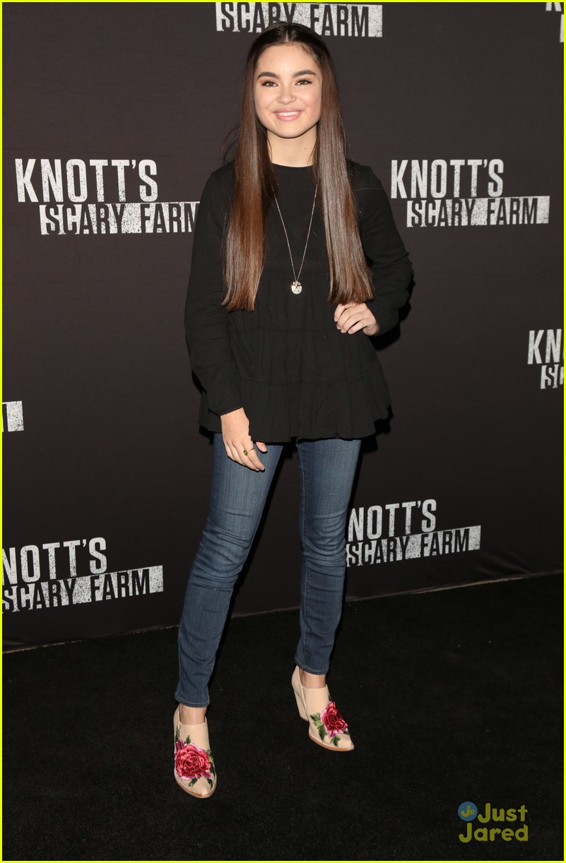 Jennette McCurdy Goes Goth For Knott's Scary Farm 2016 Opening | Photo ...