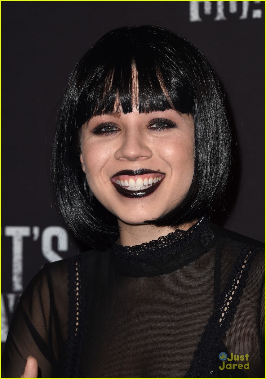 Jennette McCurdy Goes Goth For Knott's Scary Farm 2016 Opening | Photo ...