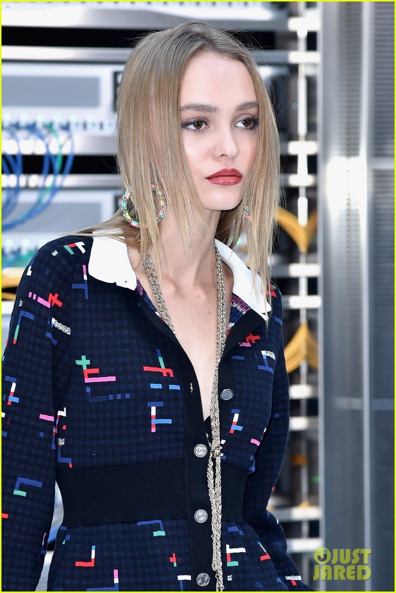 Lily-Rose Depp is a Stylish Chanel Babe in Paris! | Photo 1034687 ...