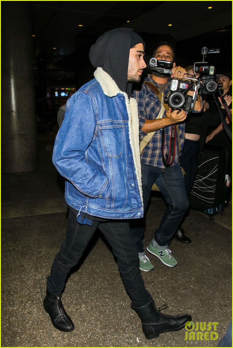 Zayn Malik's Producer Says He's 'Always Drawing, Painting or Writing ...