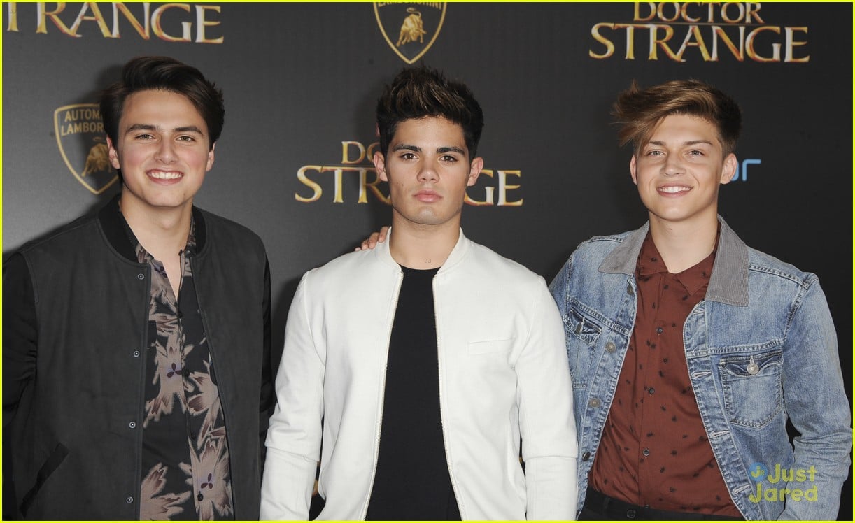 Mech-X4 Cast Hits 'Doctor Strange' Premiere Together | Photo 1041588 ...