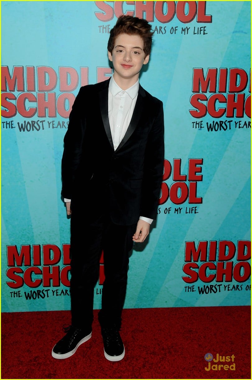 Full Sized Photo of griffin gluck thomas alexa middle school nyc ...