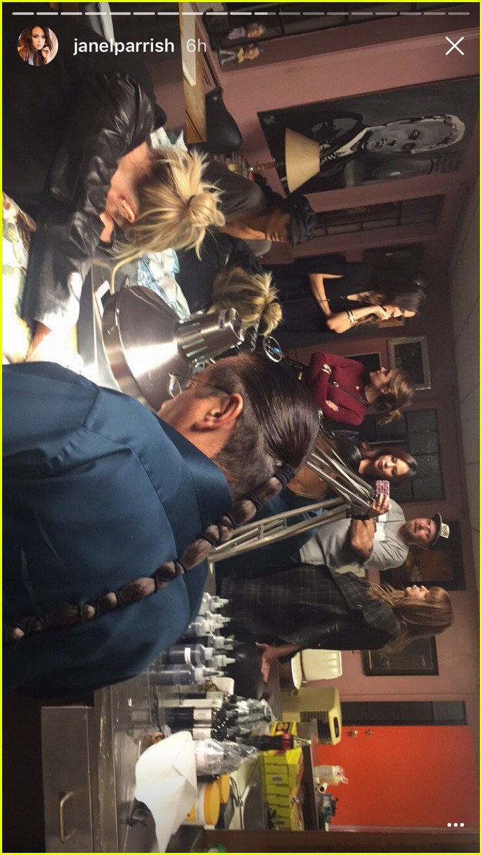 'Pretty Little Liars' Cast Get Matching Tattoos After Series Wrap ...