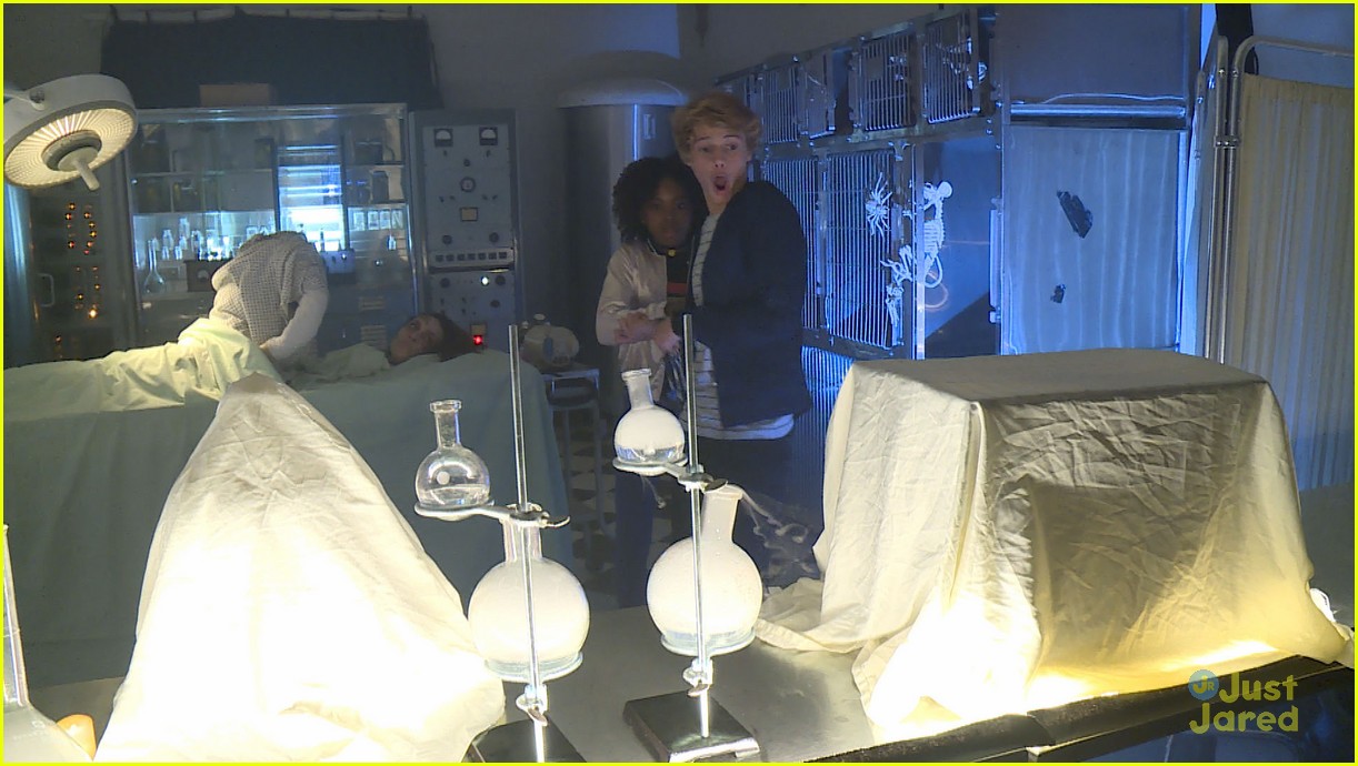 Rico Rodriguez Torments Jace Norman in Nickelodeon's New Halloween ...