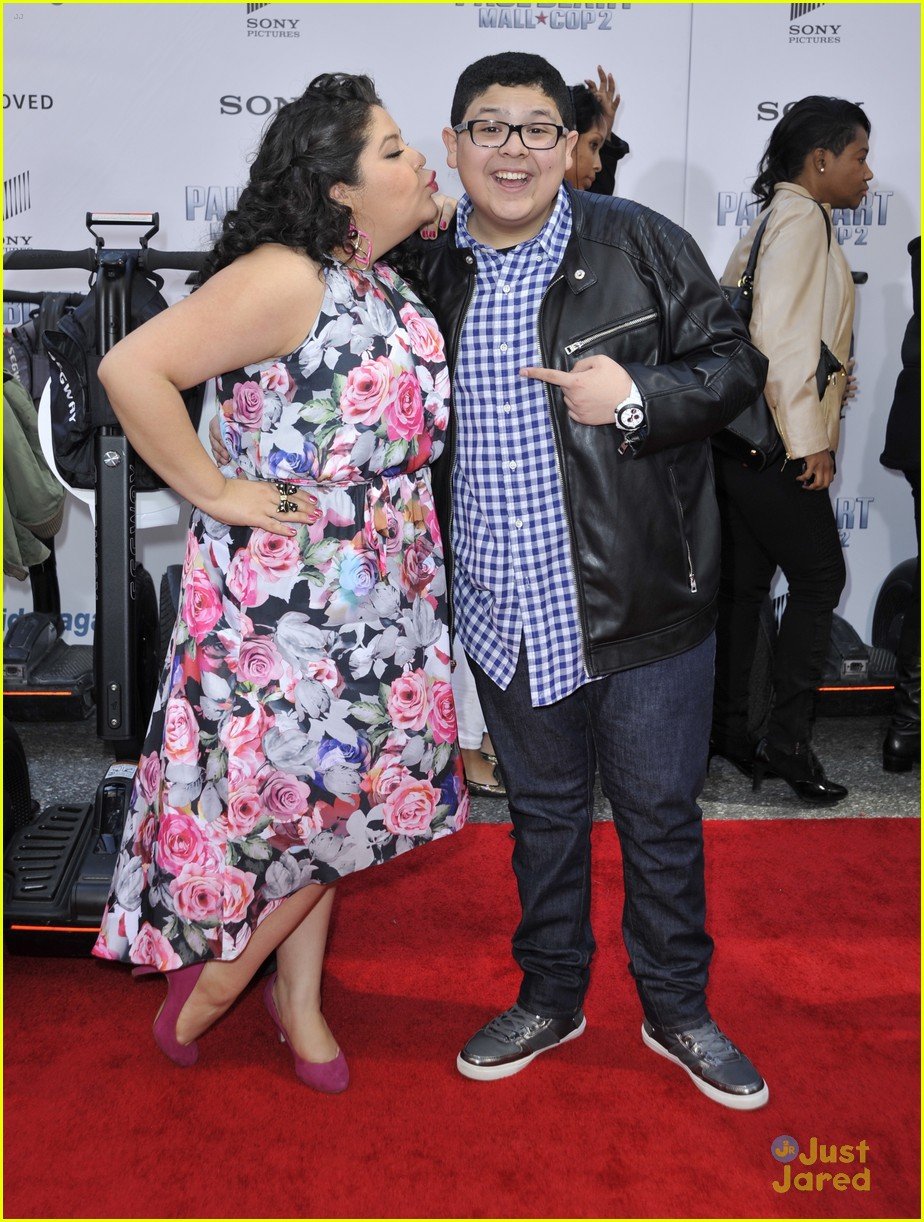 Modern Family's Rico Rodriguez Gives His Sister Raini All The Credit ...