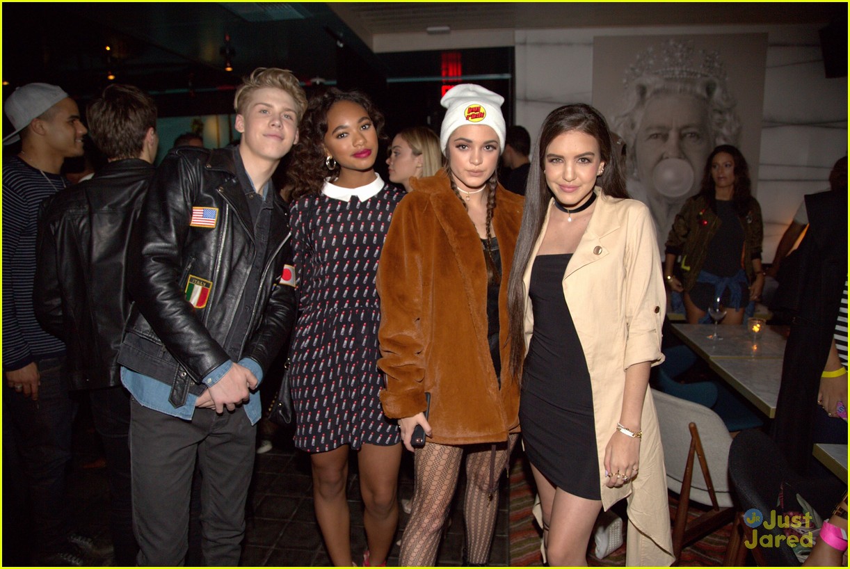 Full Sized Photo of rydel lynch ratliff date rise jack lanterns more ...