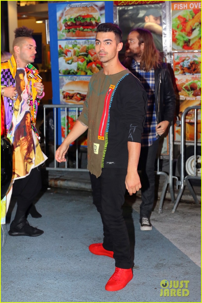 DNCE's Debut Album is Out Now - Listen Here! | Photo 1051214 - Photo ...