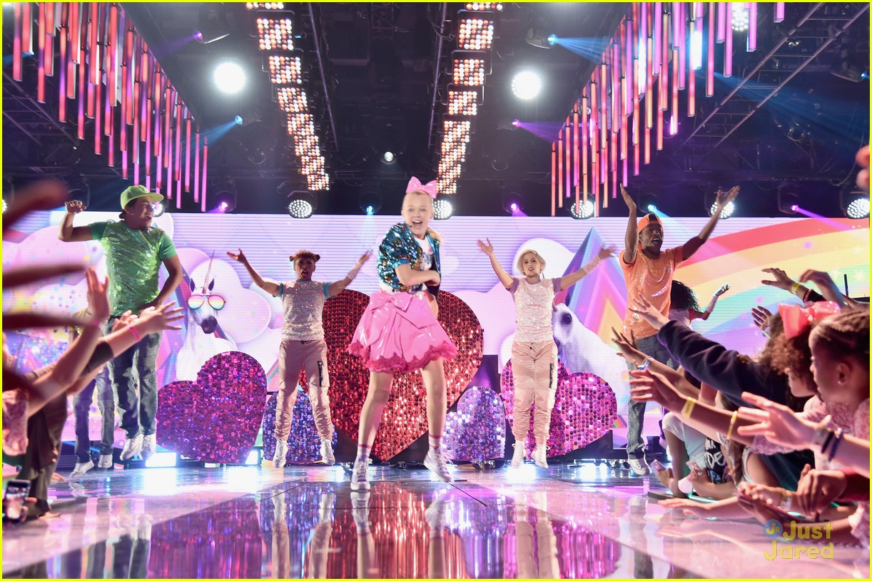 Full Sized Photo of jojo siwa halo awards performance pics 06 | JoJo ...