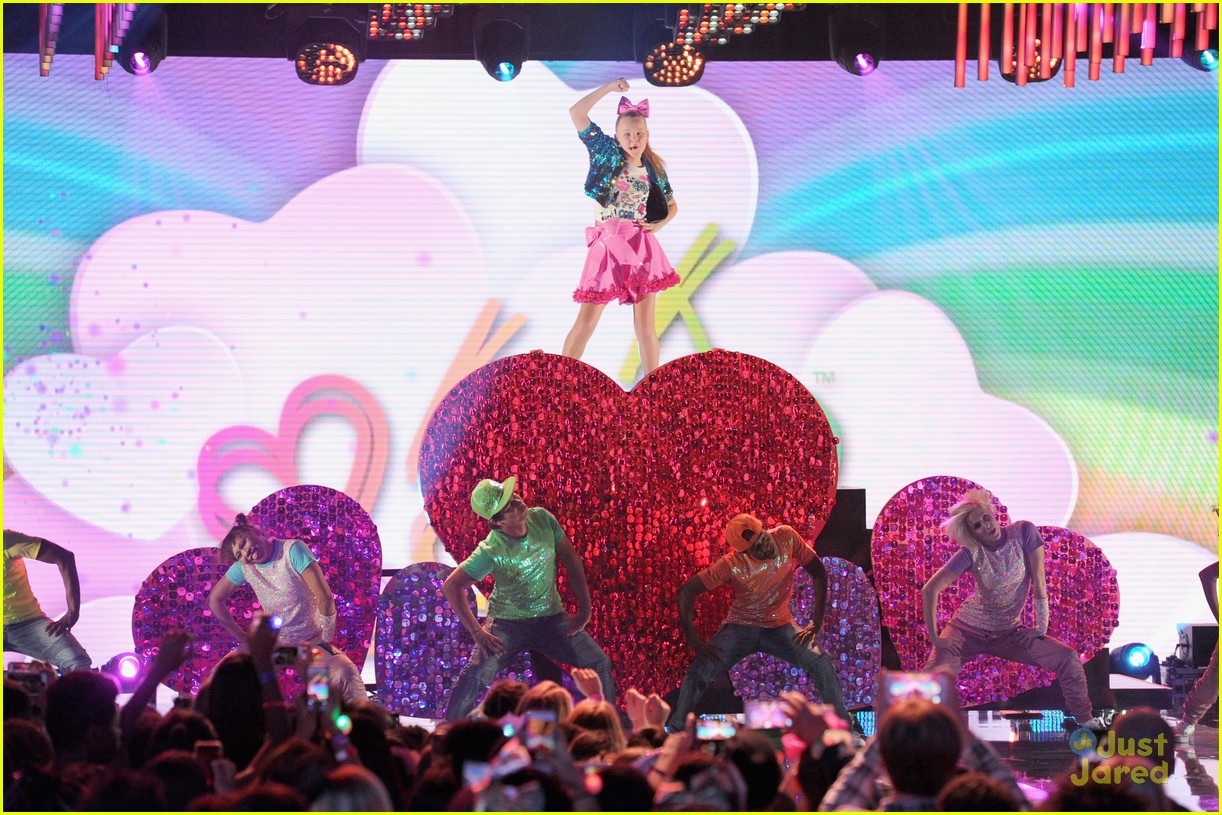 Full Sized Photo of jojo siwa halo awards performance pics 09 | JoJo ...
