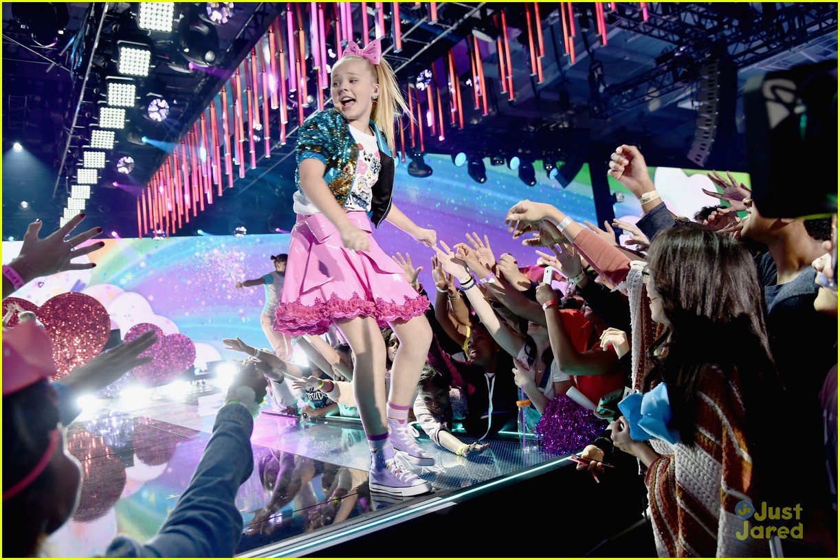 Full Sized Photo of jojo siwa halo awards performance pics 14 | JoJo ...