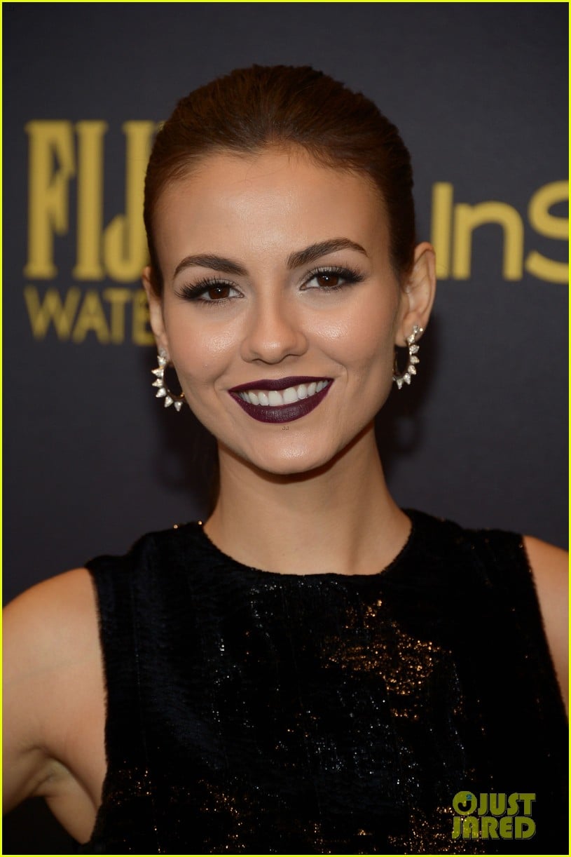 Victoria Justice, Robbie Amell, & Ariel Winter Are Ready for Awards ...