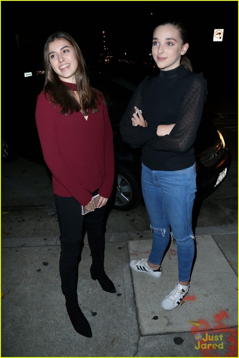 Full Sized Photo Of Kendall Vertes Kalani Hilliker Craigs Dinner 08