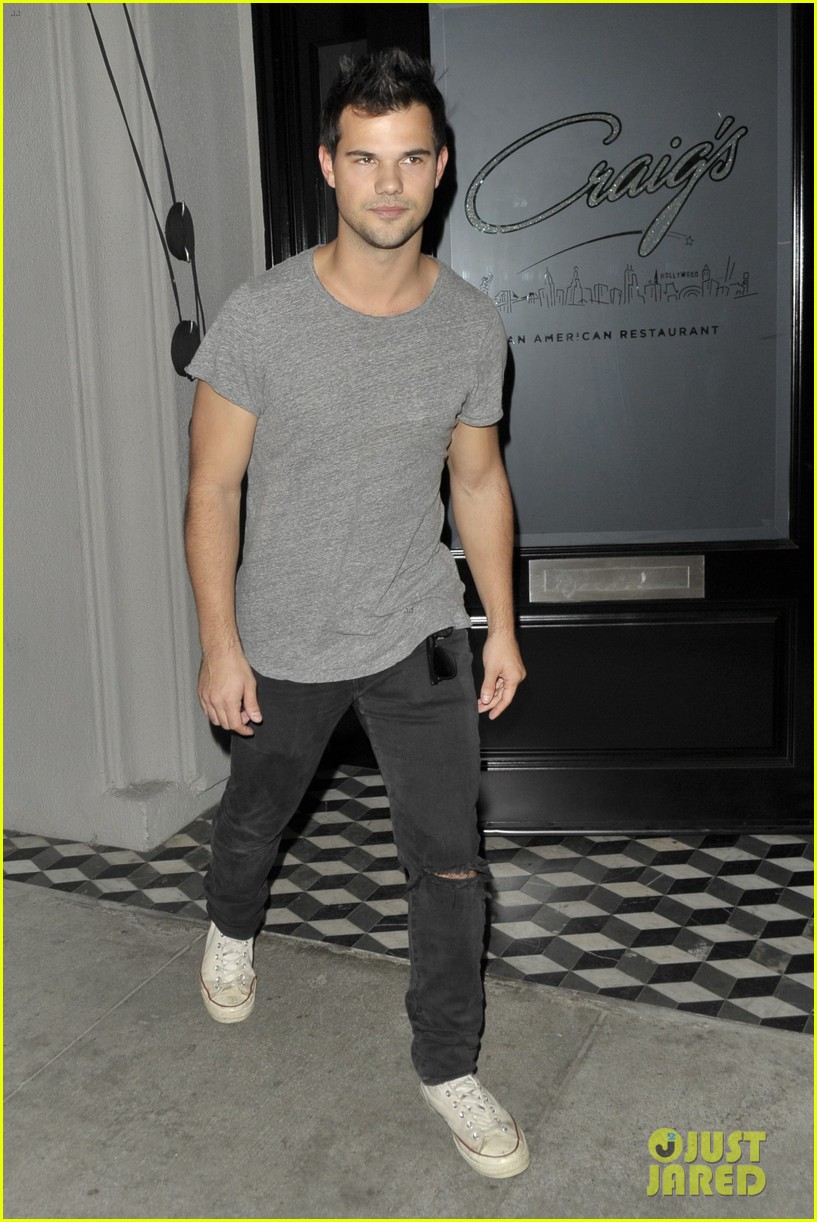 Full Sized Photo of taylor lautner protects his younger brother in new ...