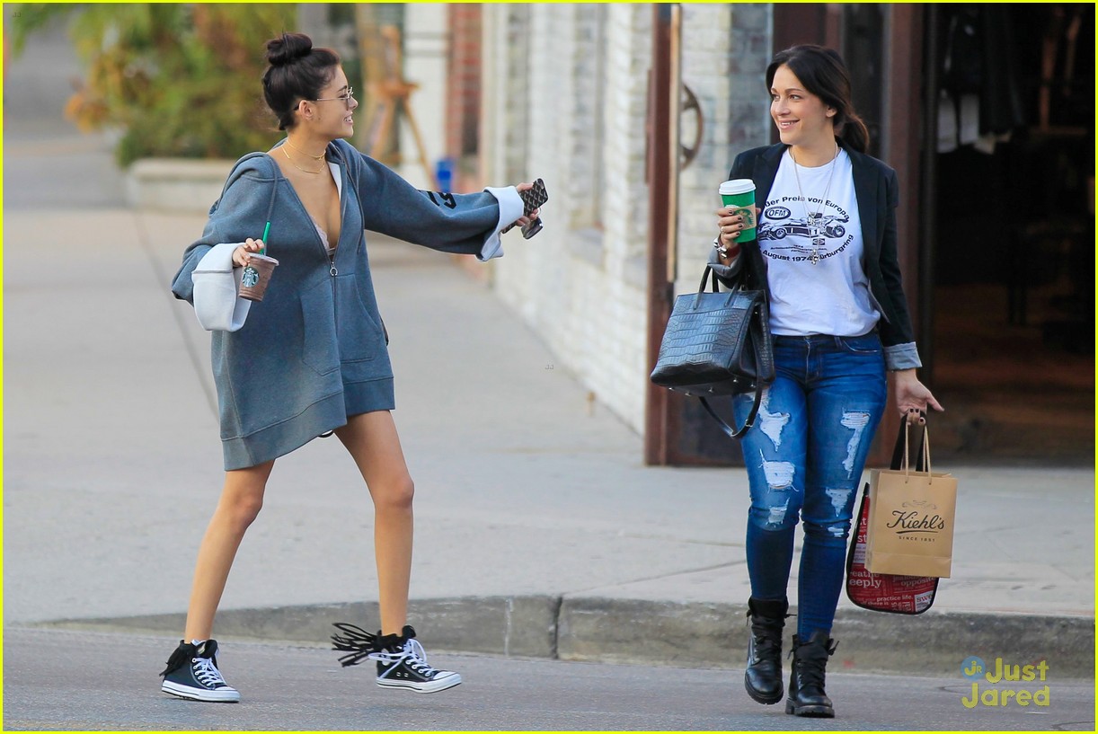 Madison Beer Spends Time With Mom Tracie in Los Angeles | Photo 1047769 ...