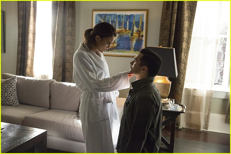 Full Sized Photo of nathalie kelley talks sybil tvd interview 05 ...