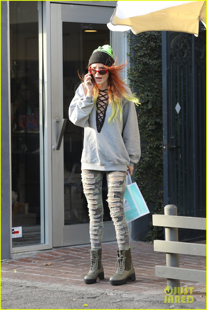 Bella Thorne Gives Her Fans a Thanksgiving Shout Out | Photo 1053014 ...