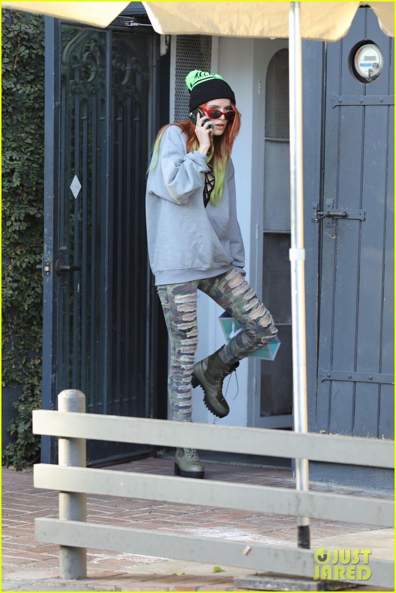 Bella Thorne Gives Her Fans a Thanksgiving Shout Out | Photo 1053020 ...