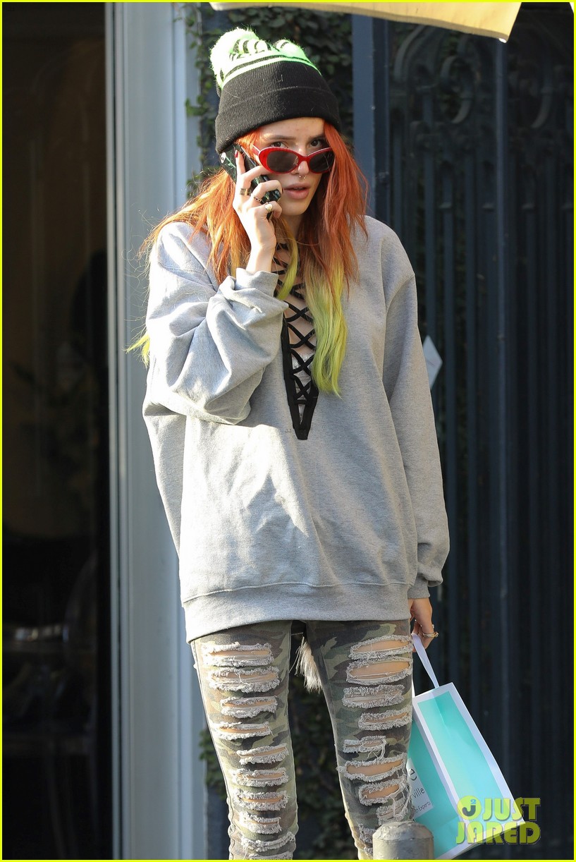 Bella Thorne Gives Her Fans a Thanksgiving Shout Out | Photo 1053031 ...