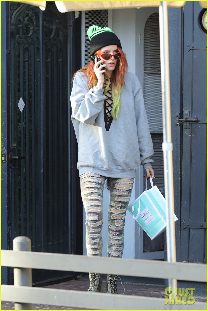 Bella Thorne Gives Her Fans a Thanksgiving Shout Out | Photo 1053036 ...