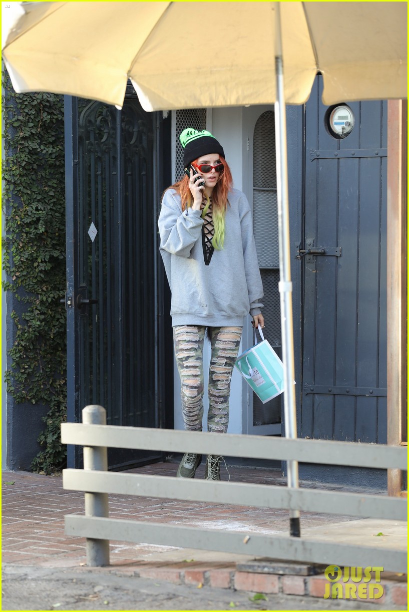 Bella Thorne Gives Her Fans a Thanksgiving Shout Out | Photo 1053042 ...