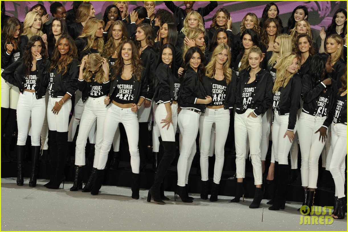 Full Sized Photo of kendall jenner gigi hadid pose victorias secret ...