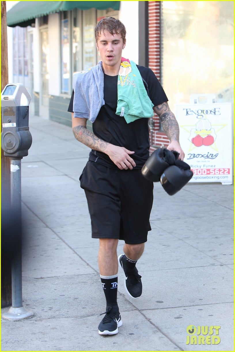 Full Sized Photo of justin bieber drenched with sweat after boxing ...