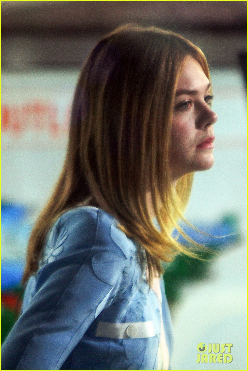 Elle Fanning is a Huge 'Survivor' Fan! | Photo 1058685 - Photo Gallery ...