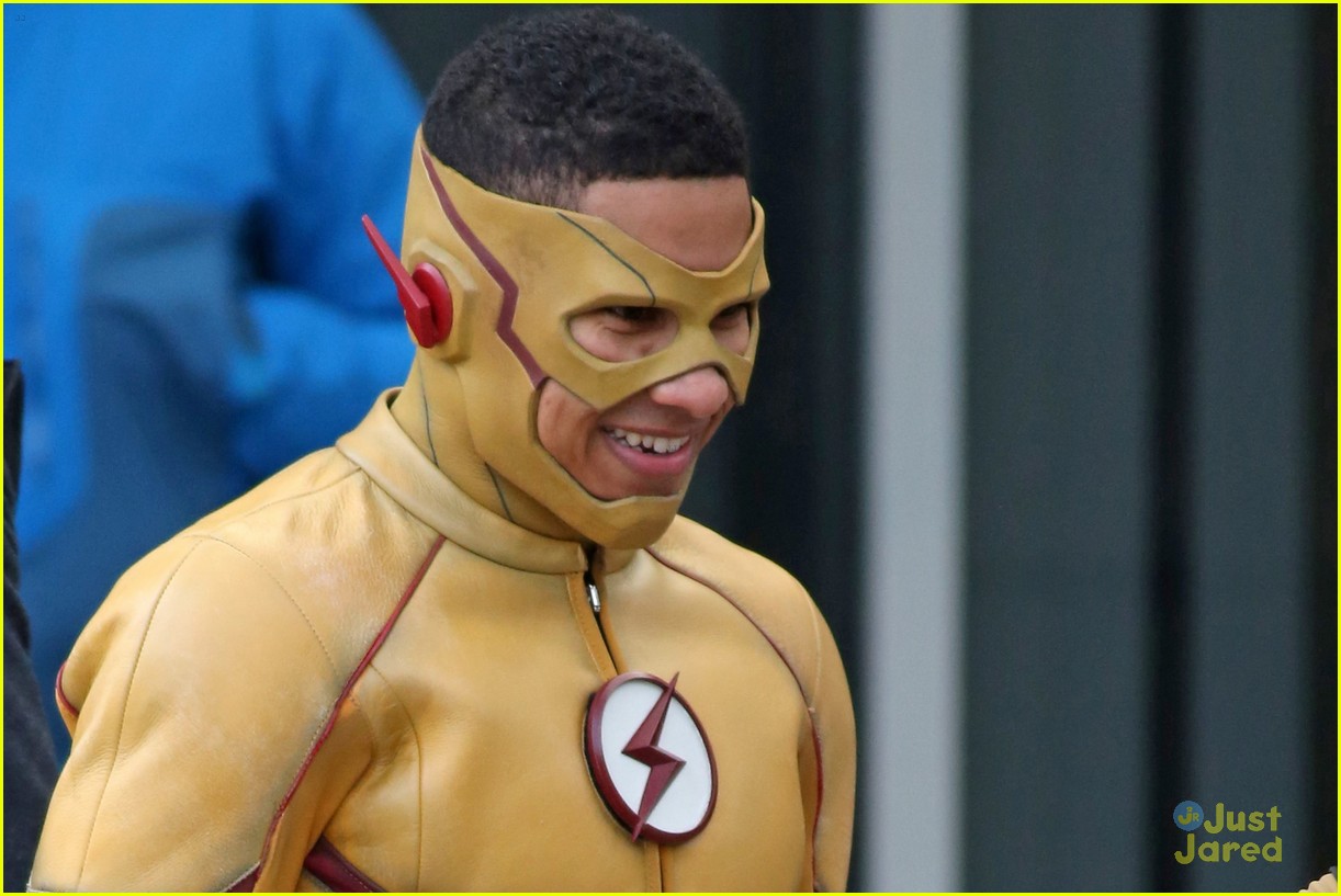 Full Sized Photo of flash future episodes scoop 13 | 'The Flash' EP ...