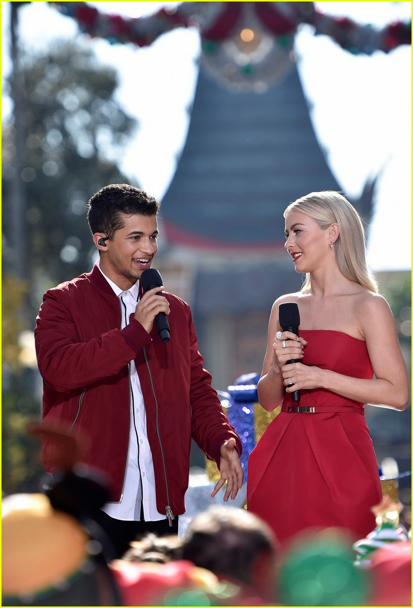 Jordan Fisher Is Performing in Disney's Christmas Special This Morning ...
