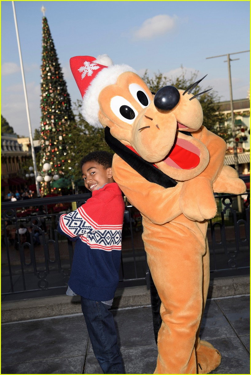 Jordan Fisher Is Performing in Disney's Christmas Special This Morning ...